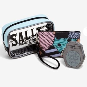 Hot Topic | Bags | Nwt Nightmare Before Christmas Sally Make Up Bag Set ...